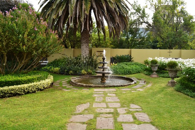 GALLERY – Roche House